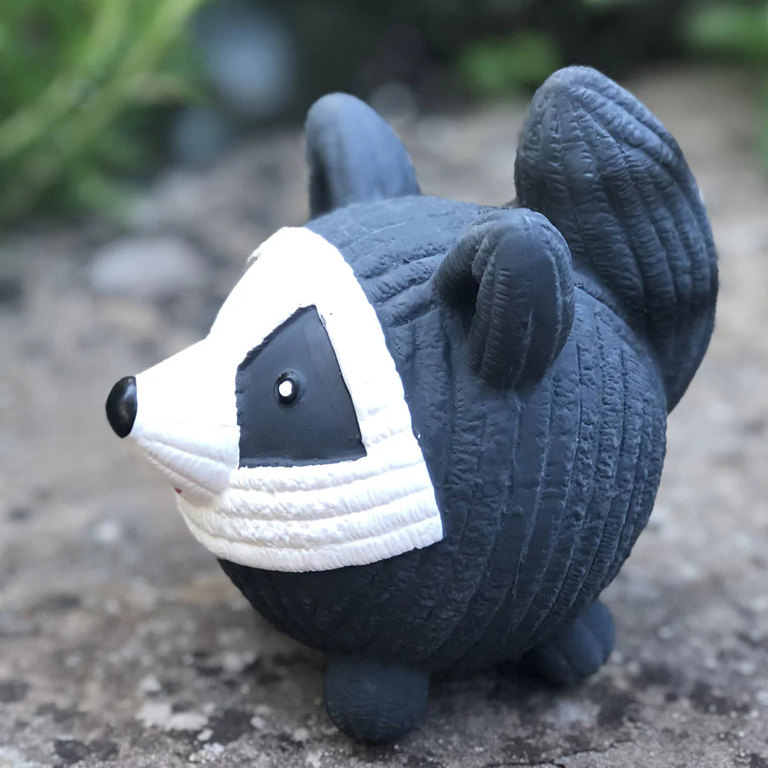 Ruff-Tex Reggie Raccoon – Trish Hampton